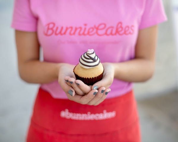 Mini Cakes – Bunnie Cakes Miami